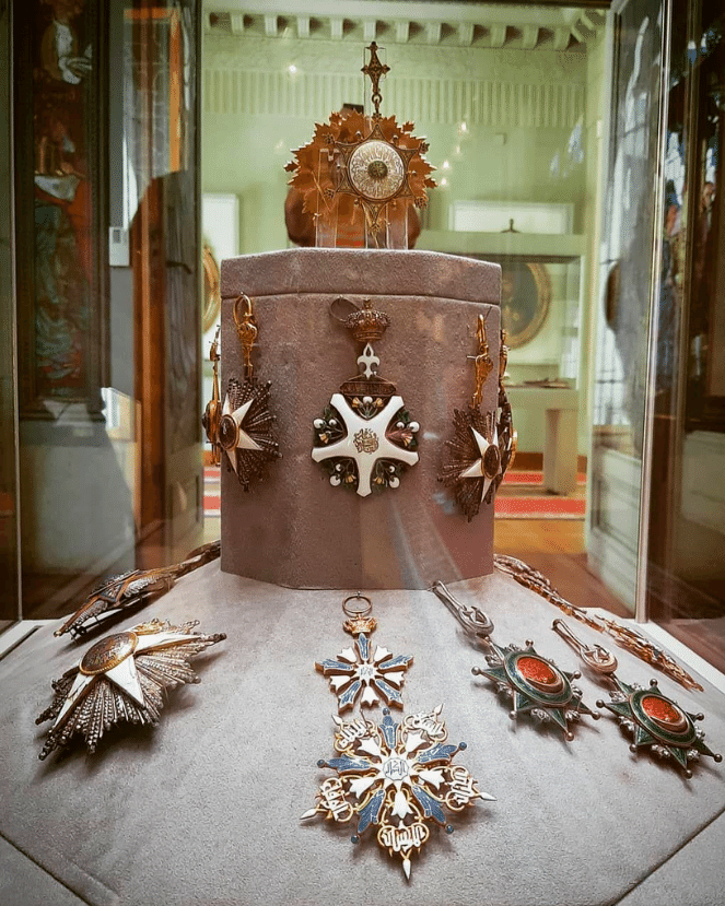Alexandria's Museums: A Journey Through Time - Ancient Navigator Small ...